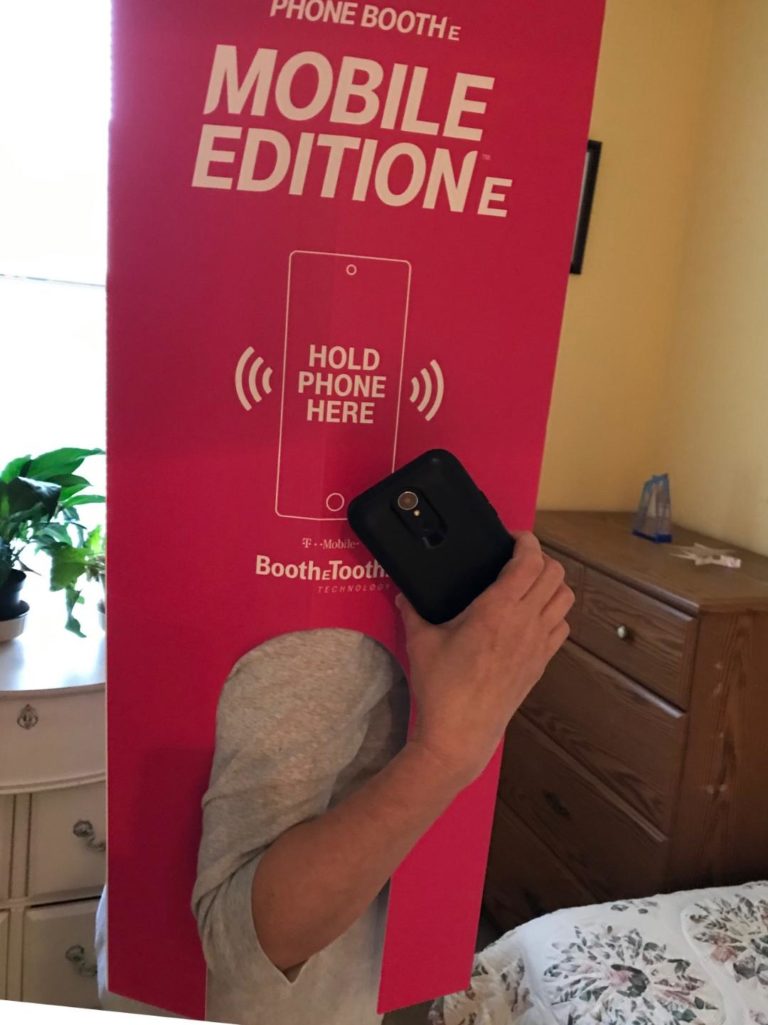 T-Mobile Phone BoothE!